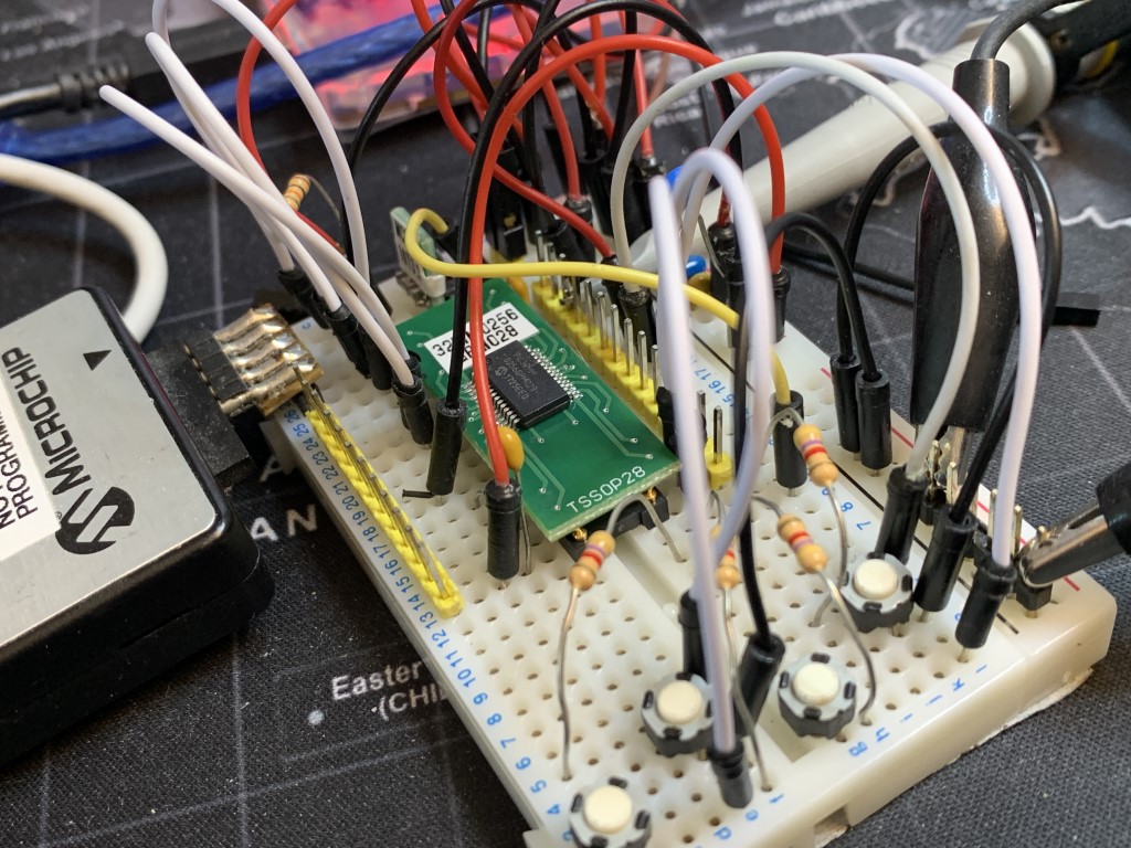 PIC32MM0256GPM048 USB Pins (RB10/11) as GPIO Open Drain output Voltage ...